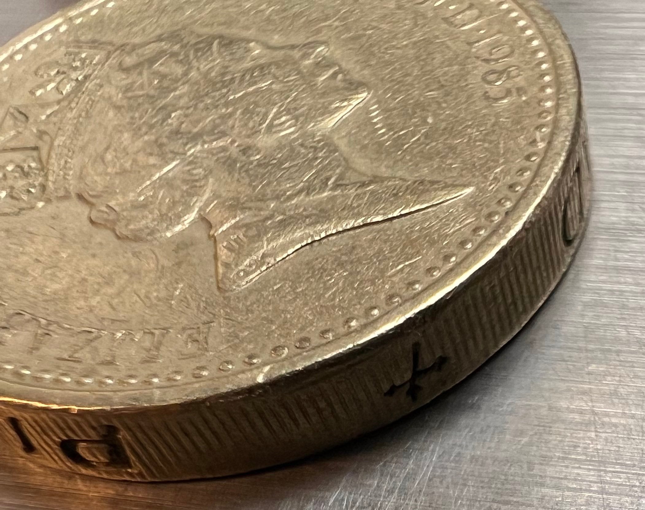 1985 Elizabeth II One Pound Coin Extreme Clash Marks Upside - Etsy