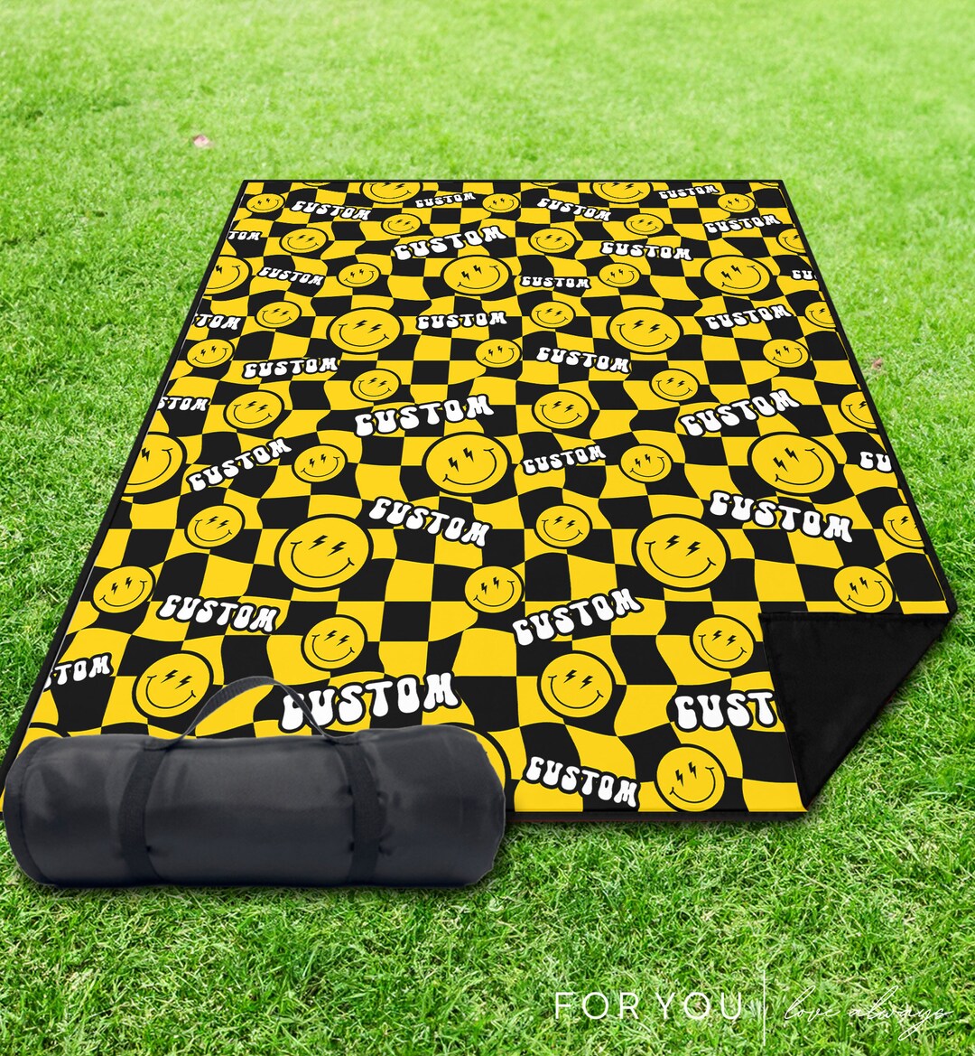 Retro Smiley Face Checkers With Custom Name/team Name Picnic Blanket ...