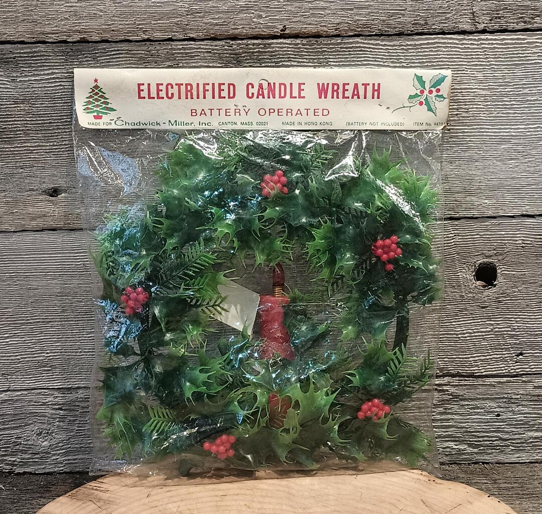 Vintage Electrified Candle Wreath Battery Operated Christmas Decoration ...