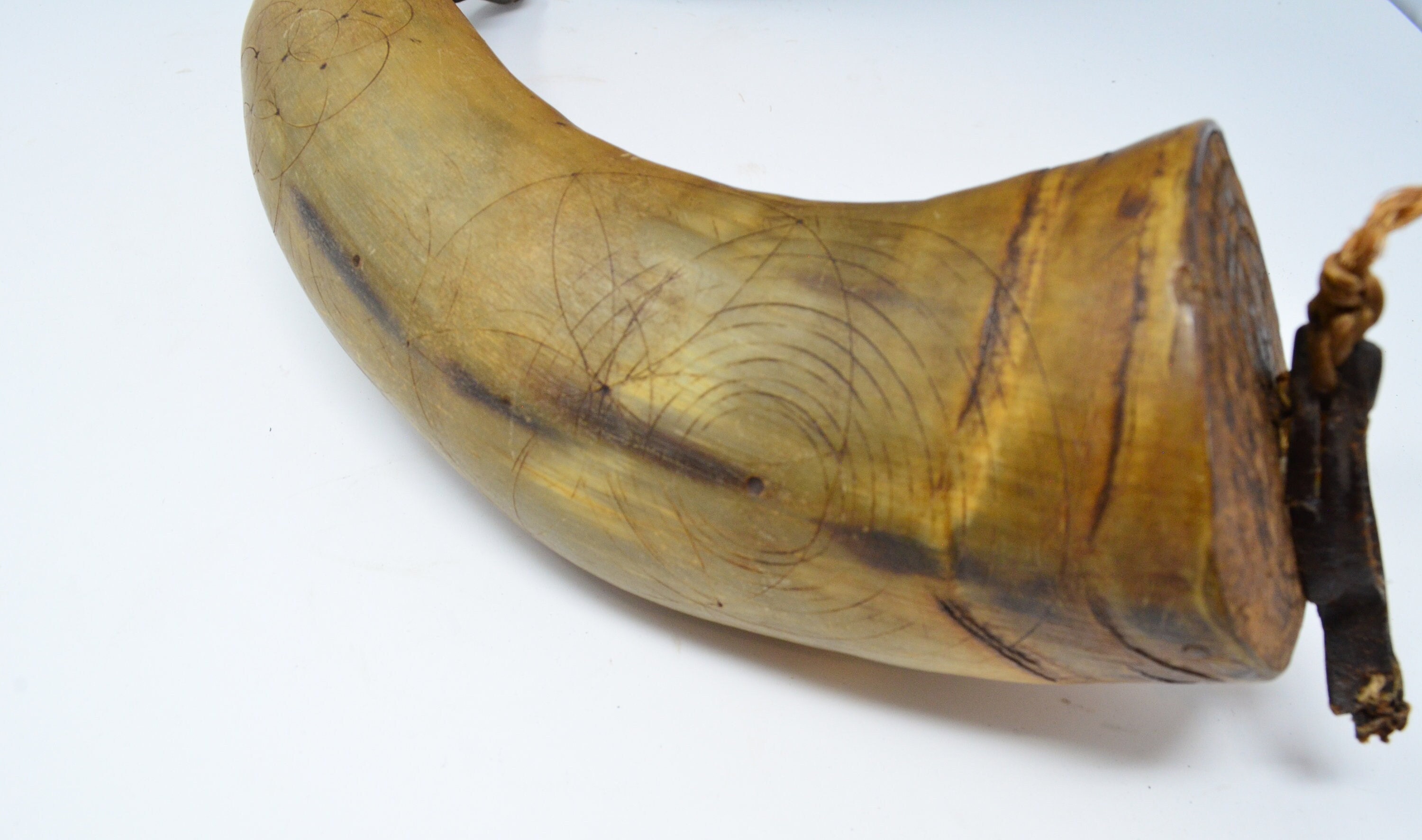 Early 1800's Powder Horn With Ornate Etchings - Etsy