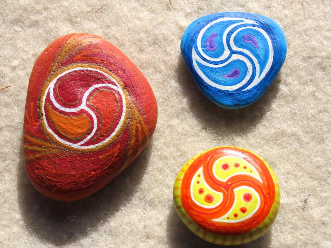 Painted Pebble Mandala Sacred Geometry Hand Painted Peeble - Etsy