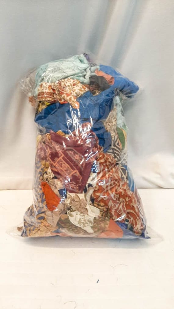500 Grams Pure Silk Scraps EXTRA LARGE Grab Bag Snippets - Etsy