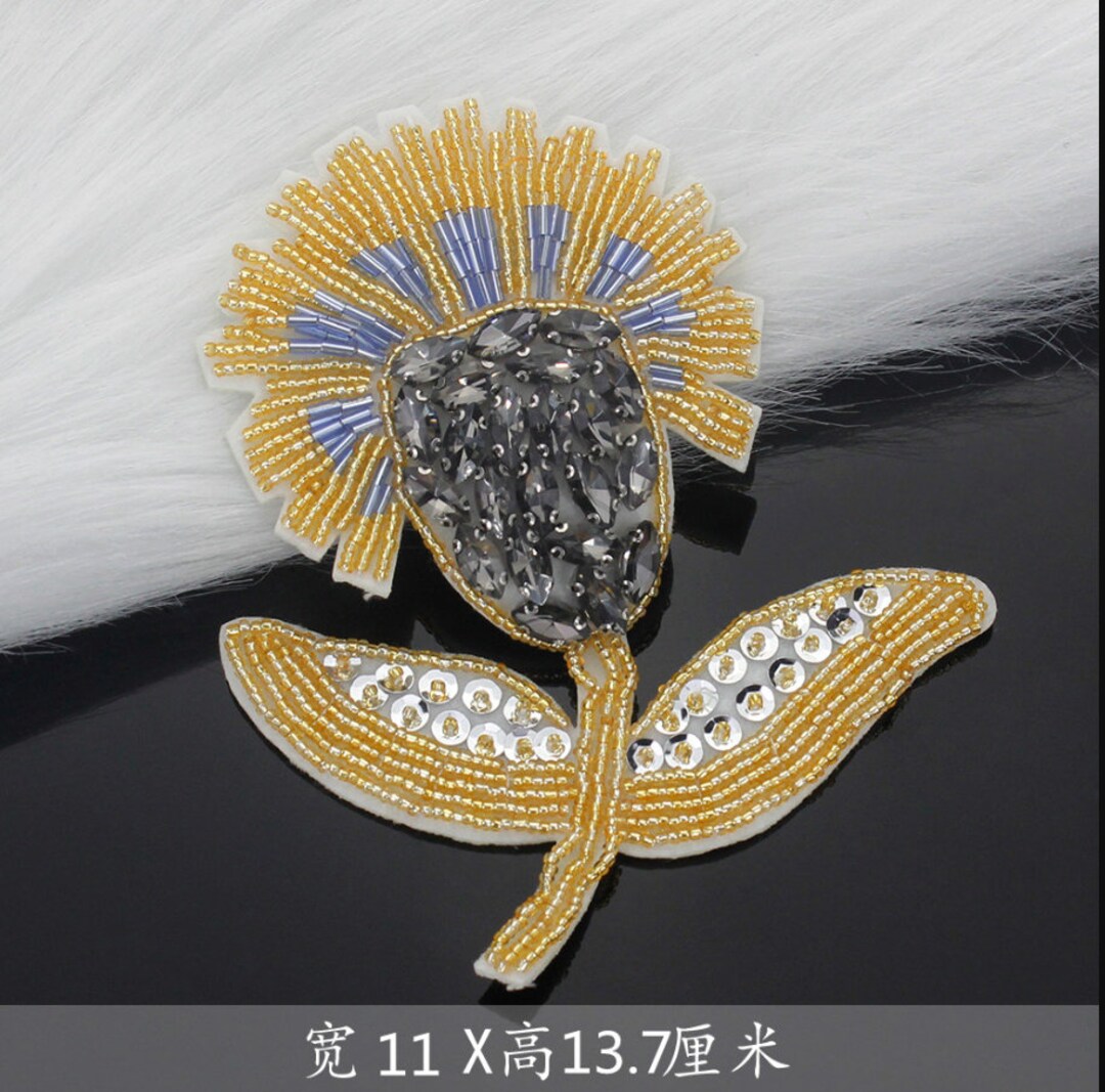 Carnation Bead Rhinestone Flower Embroidery Diamond Sew on Patch ...