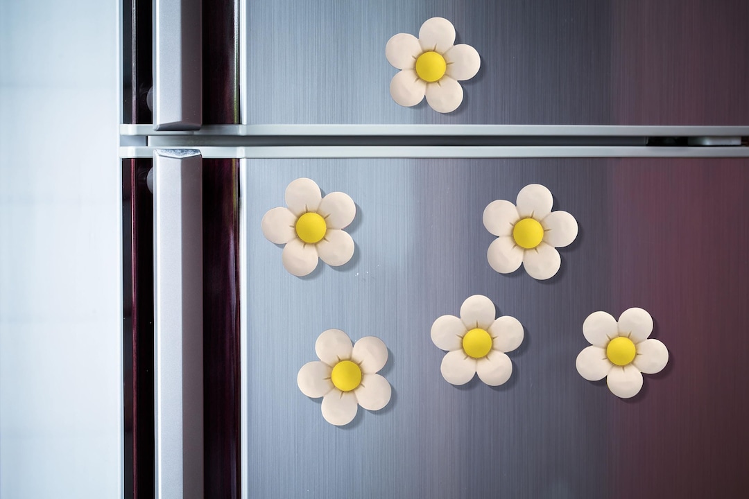 Daisy Fridge Magnets - White and Yellow Fridge Magnets, Pretty, Gift ...