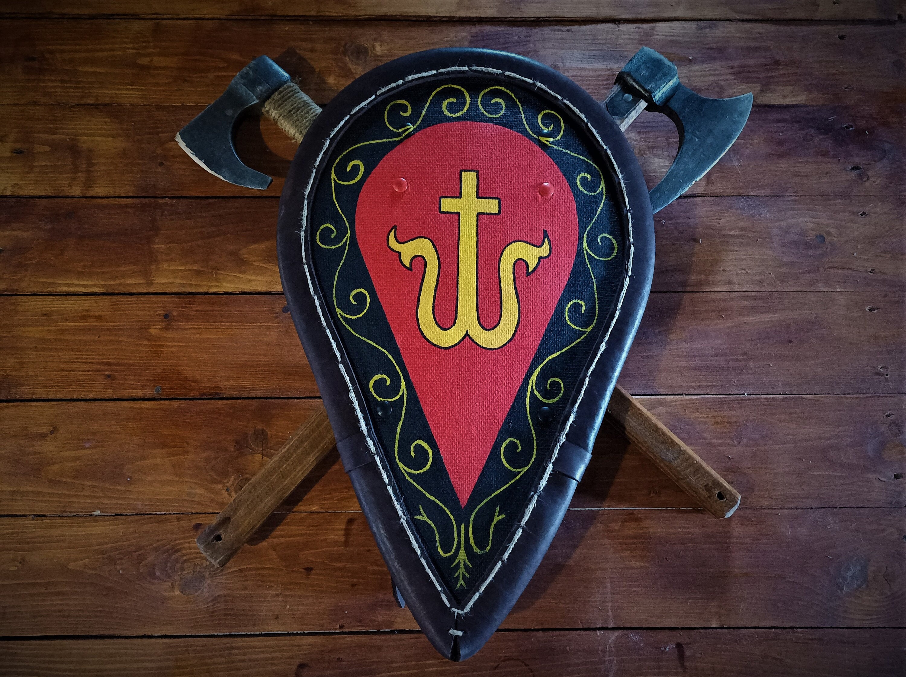 Medieval heater shield Larp reenactment Battle drop shield HMB shield ...