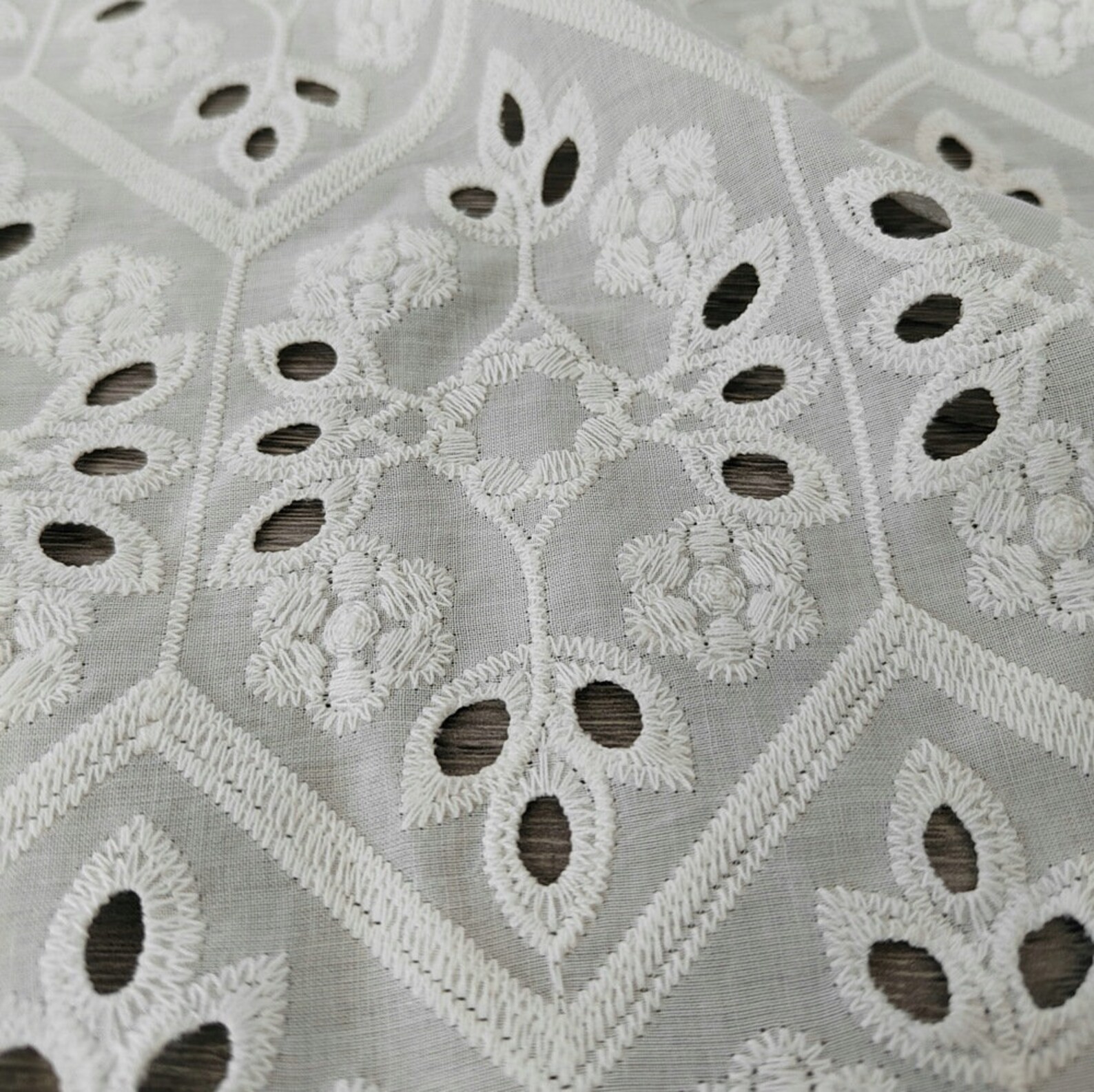 White ，cotton Eyelet Flower Fabric， Embroidered Cotton Lace，diy Sewing ...