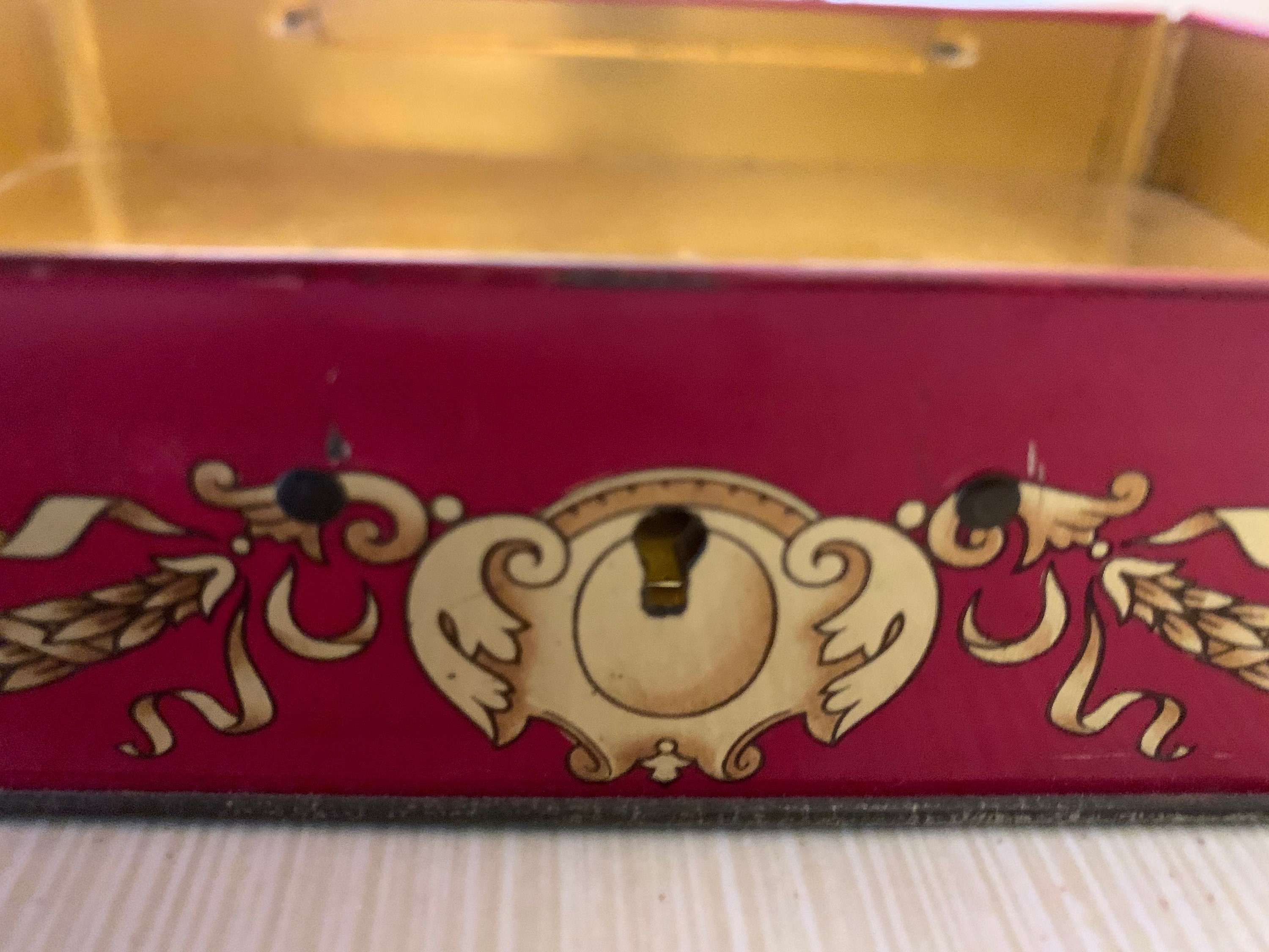 Victoria British Soldier Lock Box - Etsy