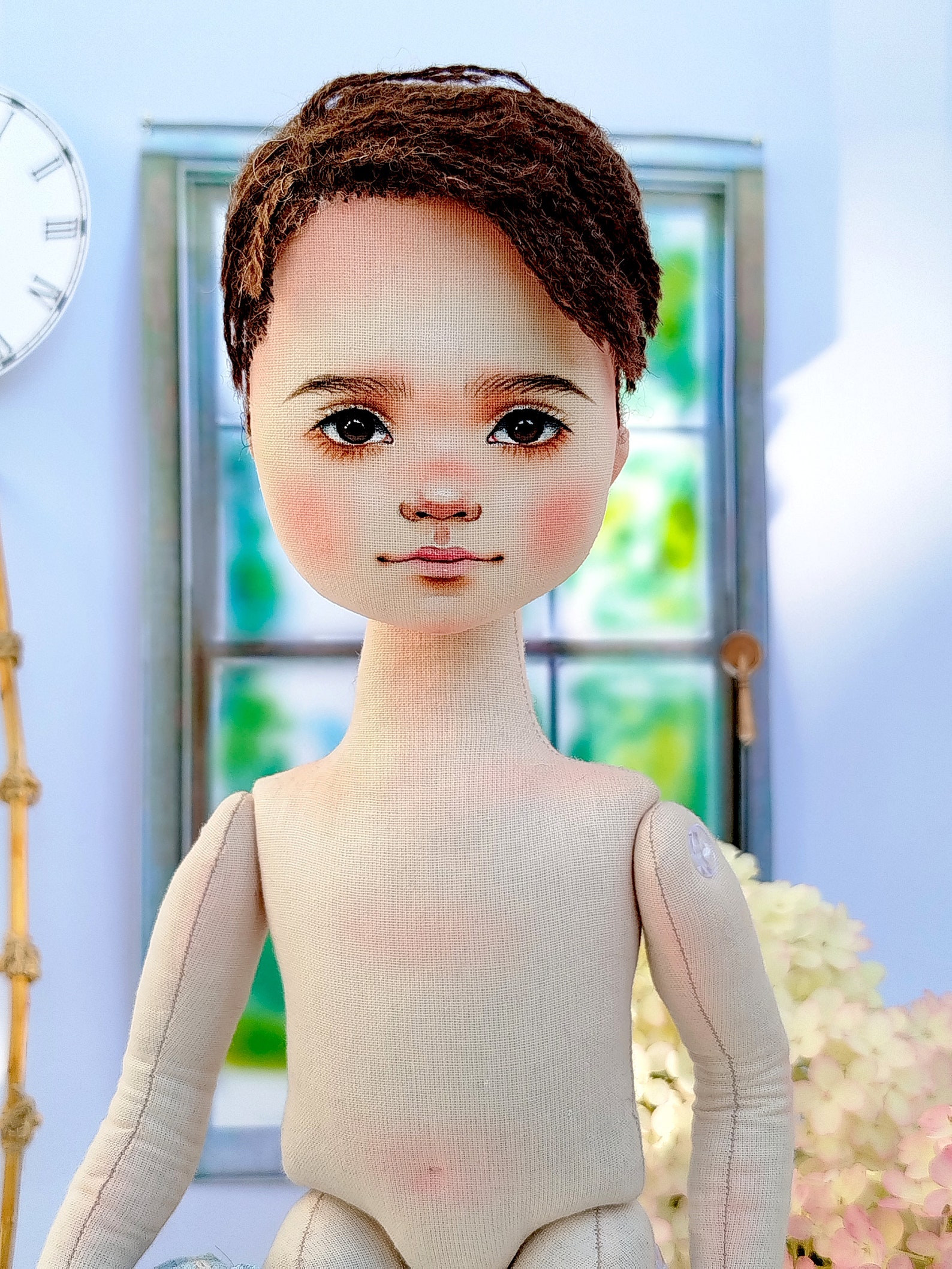 Video Tutorial on Drawing the Face of a Ragdoll Alejandro Using a Face ...