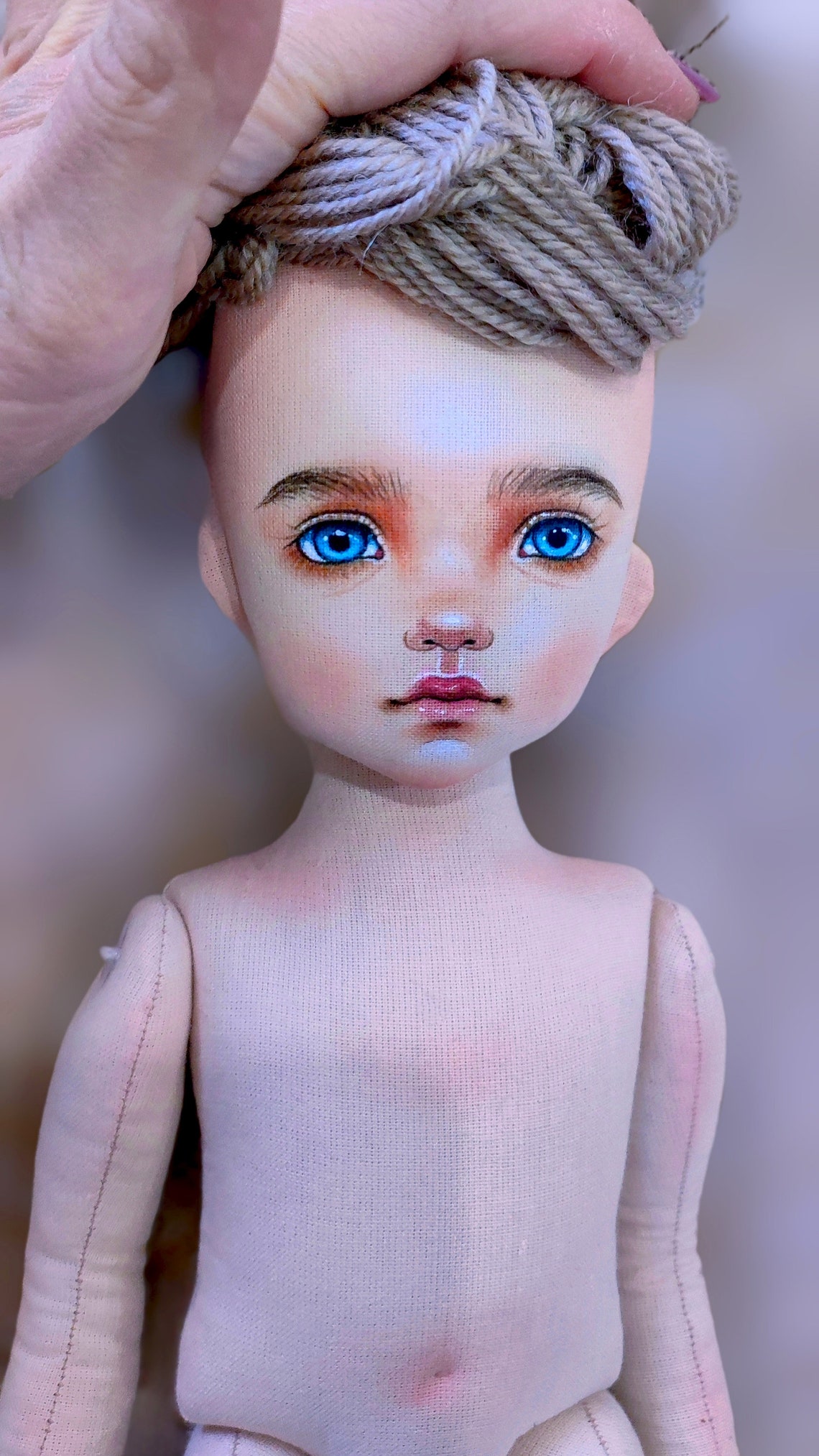 Video Tutorial on Drawing the Face of a Ragdoll Jonathan Using a Face ...