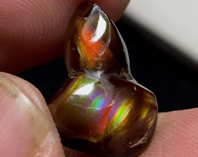 Glimmering Mexican Fire Agate Gemstone 19.2x14.2x5 MM 7.70 Carat This Gemstone Glows With an ...