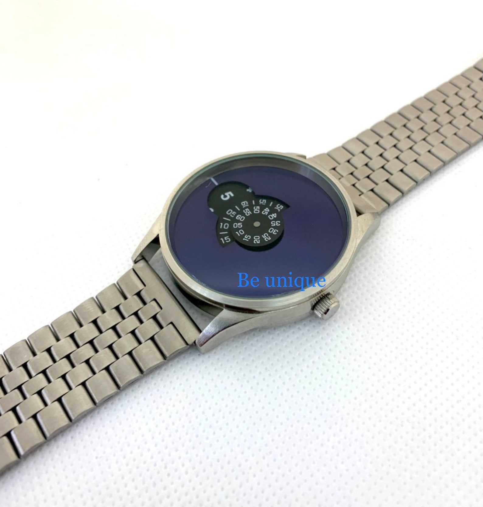 Be Unique Wrist Watch Present Softech London Design-hours/minutes ...