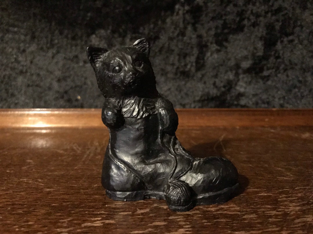 Vintage British Coal Cat Figurine - Etsy