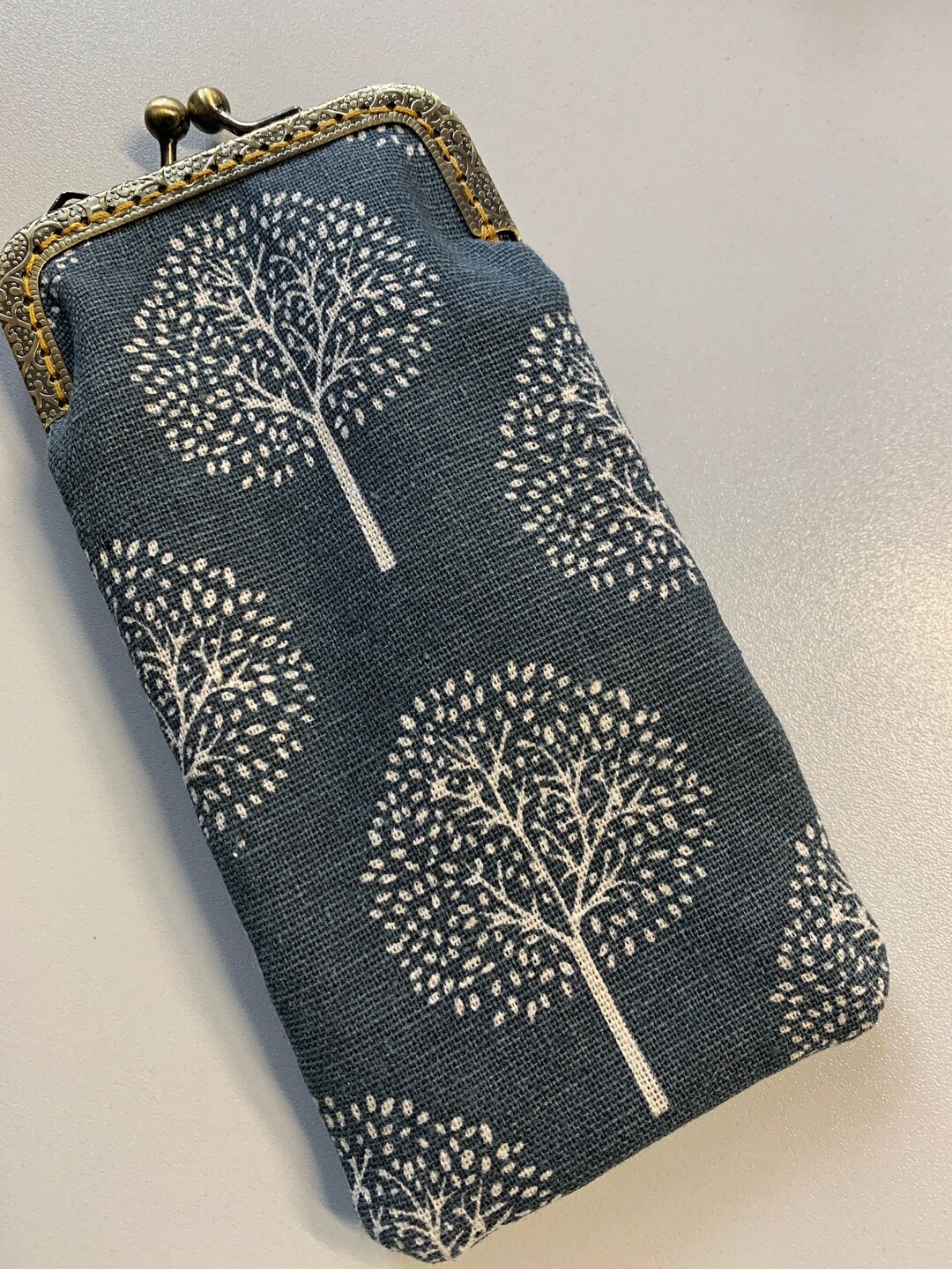 Beautiful Victorian Inspired Kiss Clasp Spectacle/glasses Case - Etsy