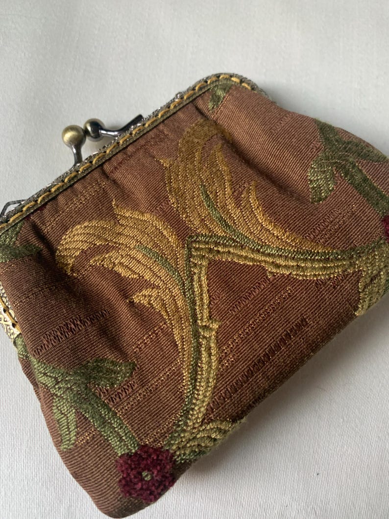Victorian Inspired Jacquard Kiss Clasp Purse: Edwardian Style Coin ...