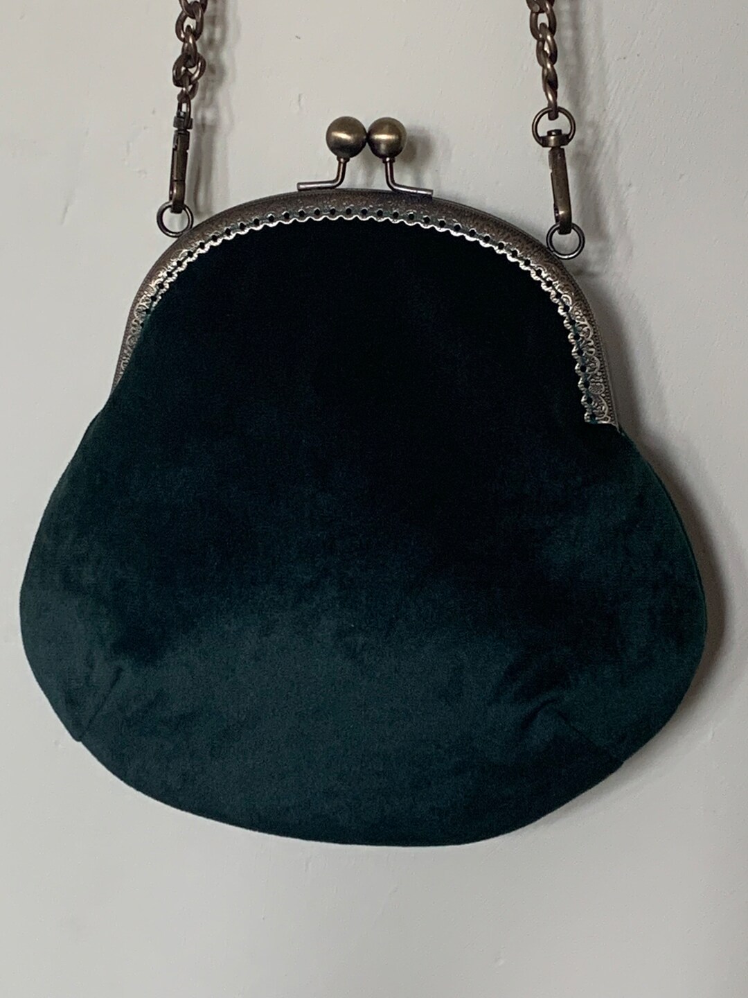 Beautiful Victorian Inspired Kiss Clasp Bag in a Beautiful - Etsy