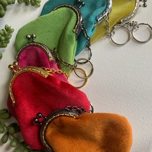 Beautiful Victorian Inspired Kiss Clasp Purse Keyring - Etsy