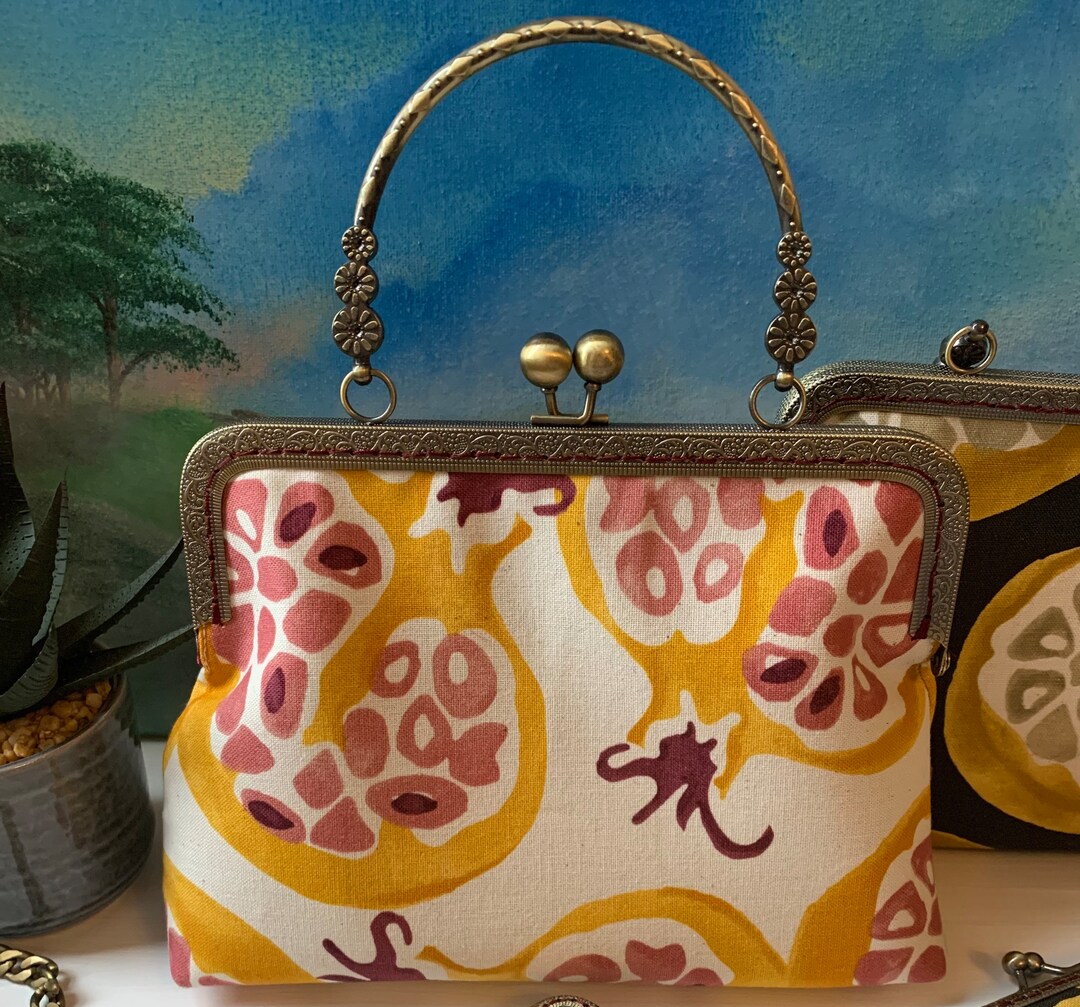 Beautiful Victorian Inspired Kiss Clasp Bag in a Pomegranate - Etsy