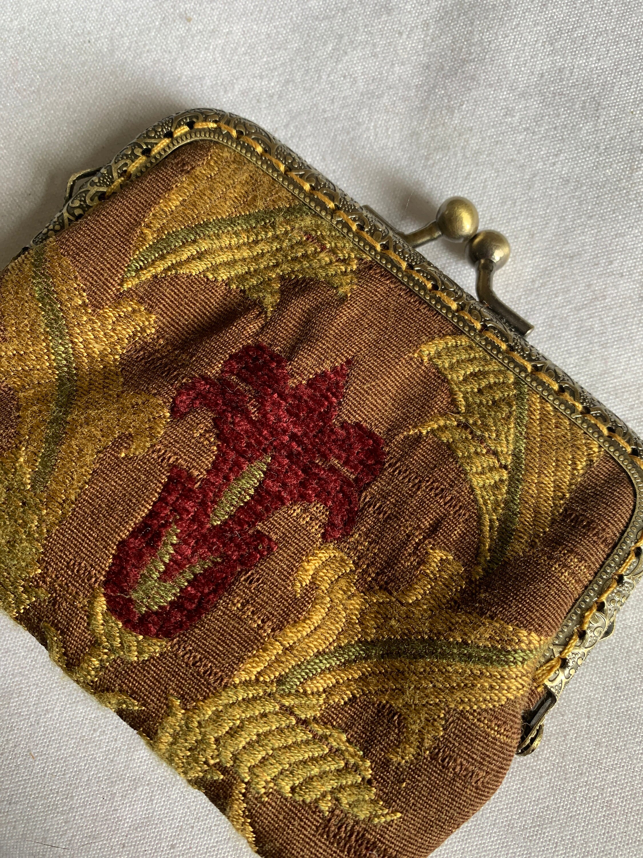 Beautiful Victorian / Edwardian Inspired Kiss Clasp - Etsy