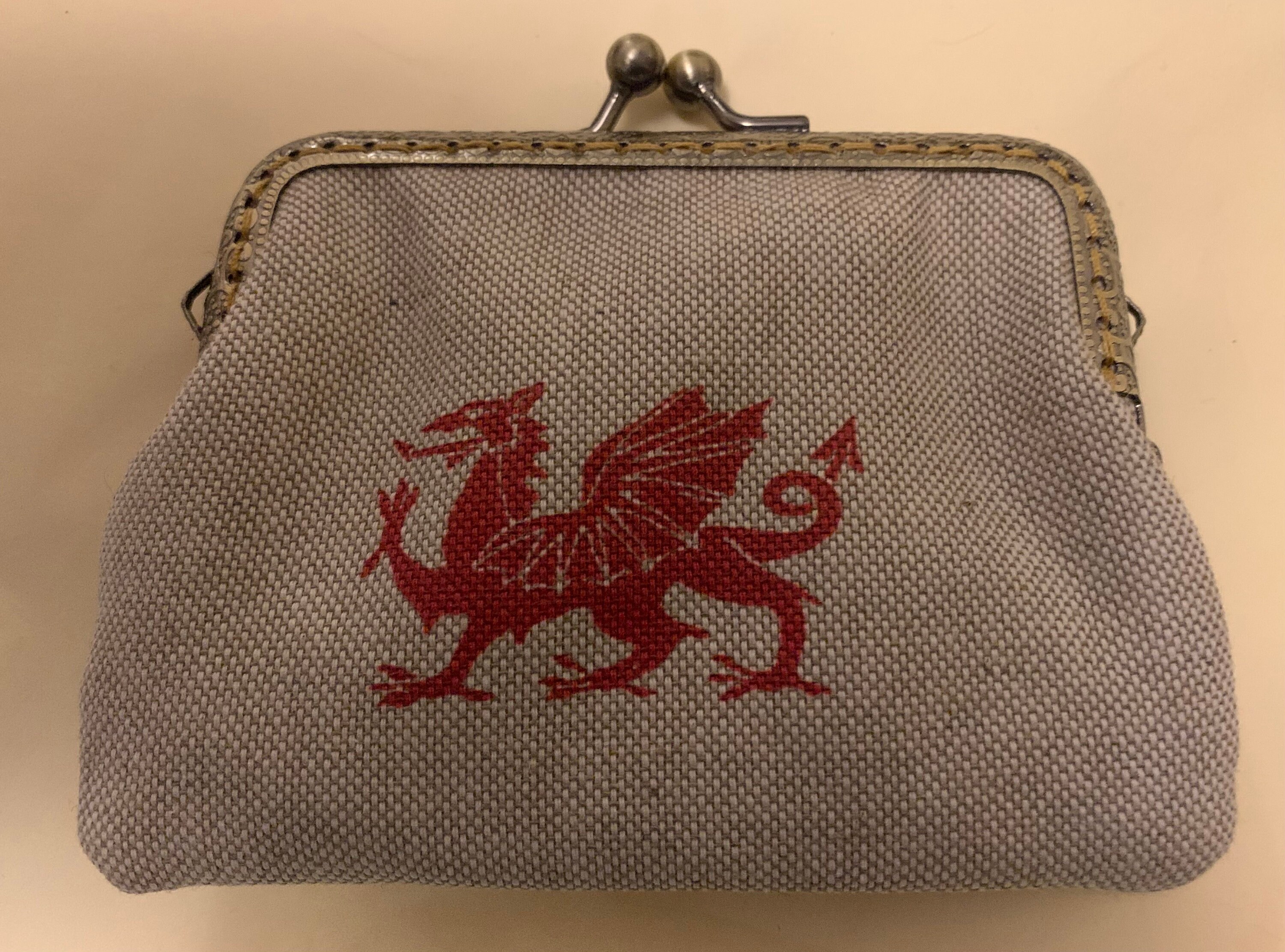 Victorian Inspired Kiss Clasp Coin Purse: Welsh Dragon Canvas With ...