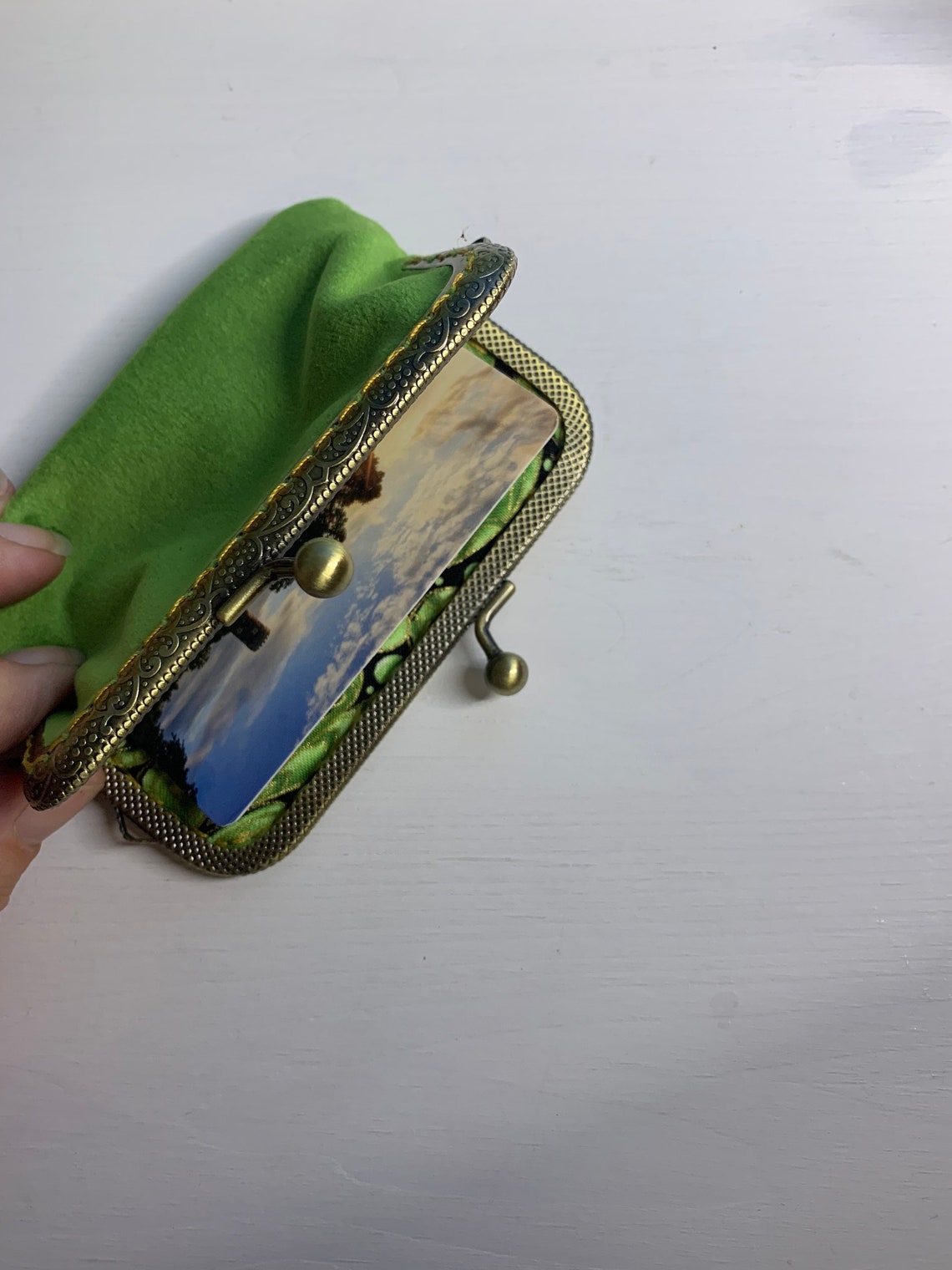 Beautiful Victorian Inspired Kiss Clasp Purse in an Apple - Etsy UK