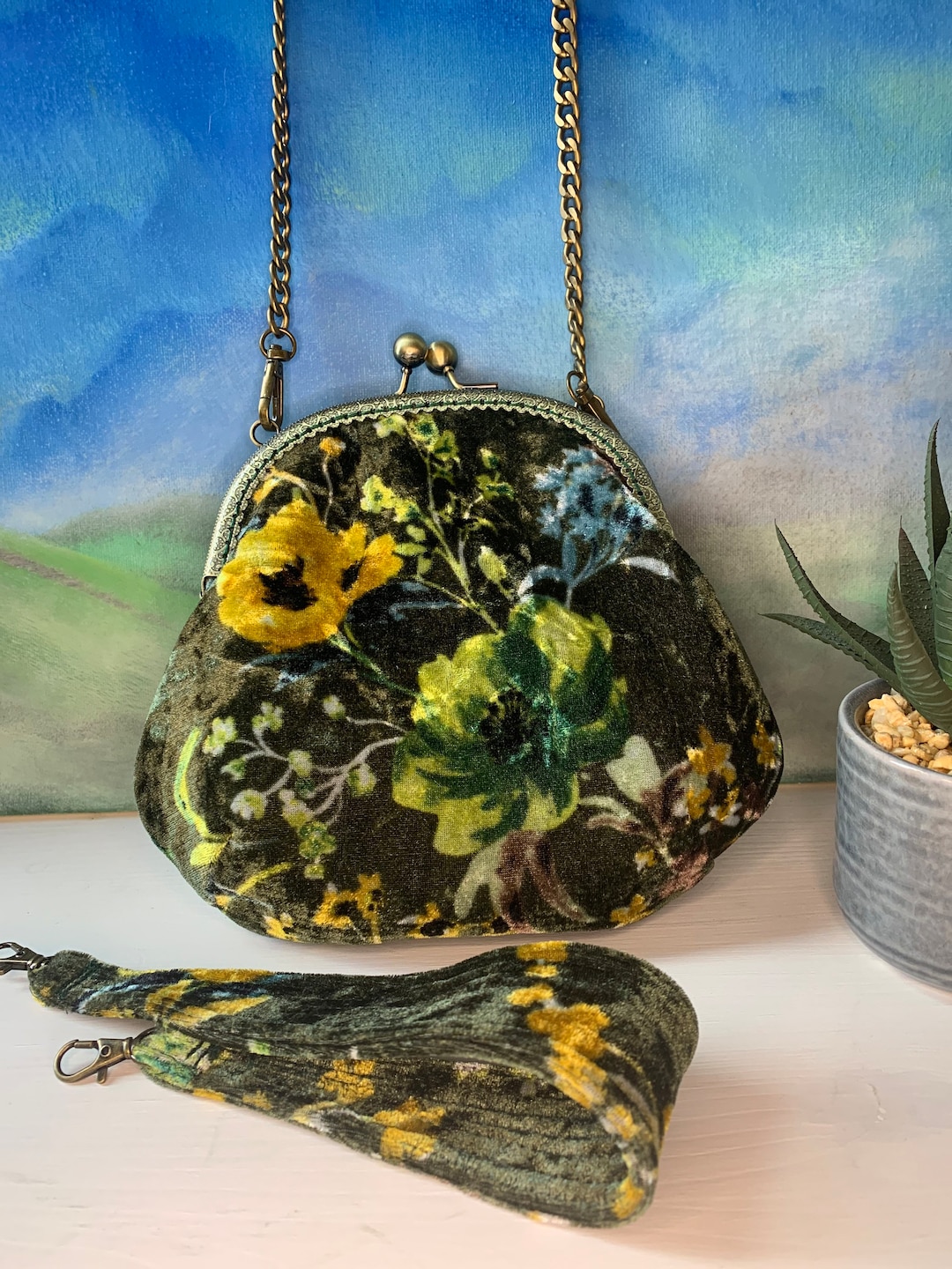 Beautiful Victorian Inspired Kiss Clasp Bag in a Velvet Forest Print - Etsy