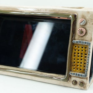 Ceramic Handmade TV Phone Stand,handpainted Vintage Television Phone ...