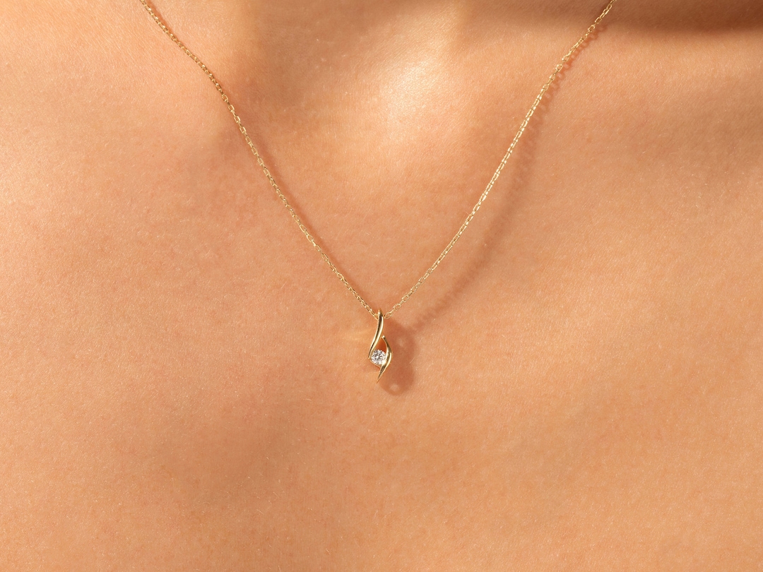 14k Solid Gold Single Stone Diamond Pendant / Solitaire Diamond ...