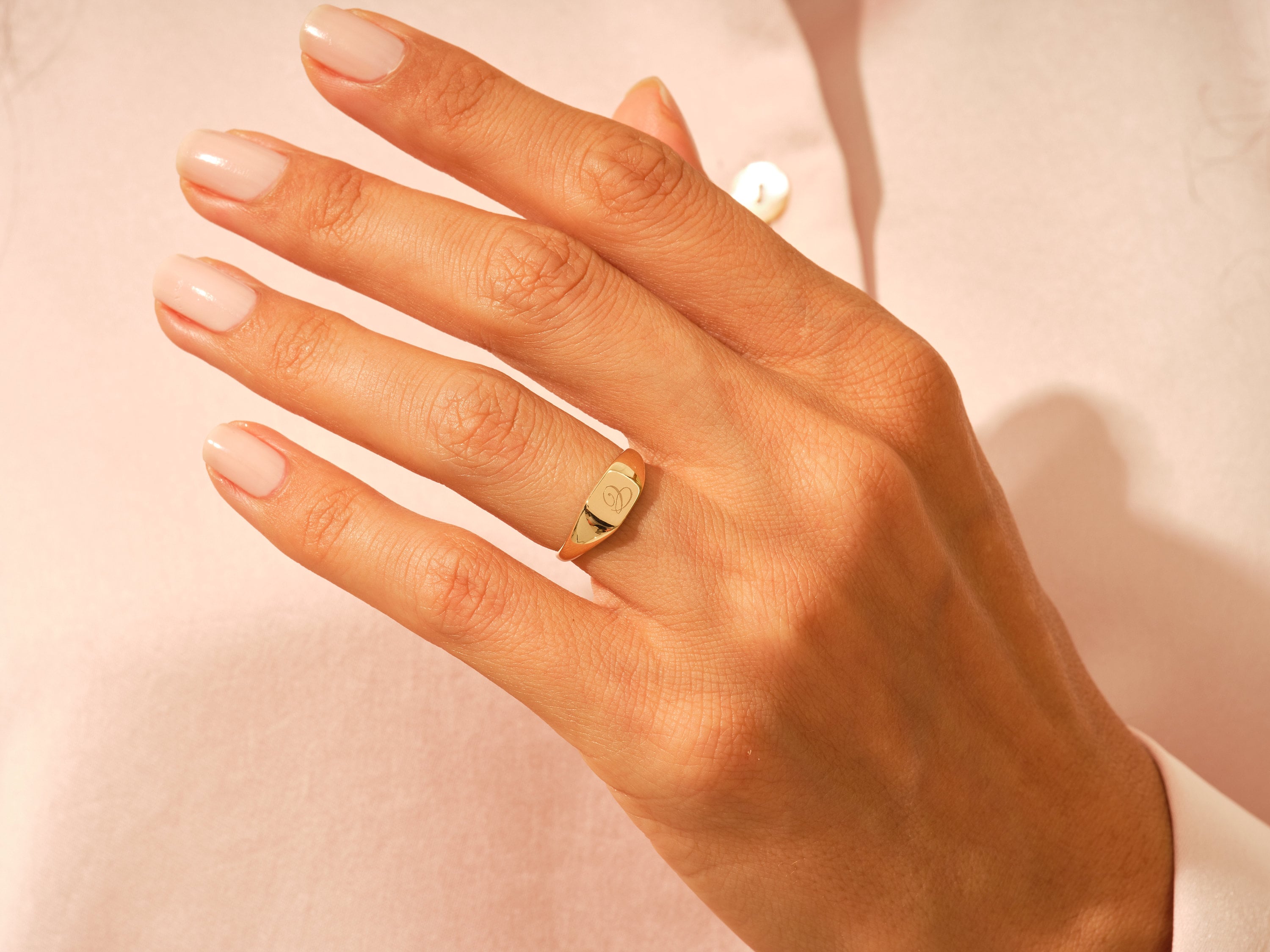 14k Solid Gold Square Signet Ring / Engraved Square Signet - Etsy