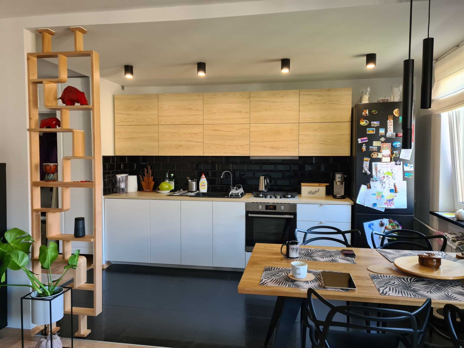 VOLAK Inspired Wall Unit Room Divider Partition Wall Shelves Flowerbed ...