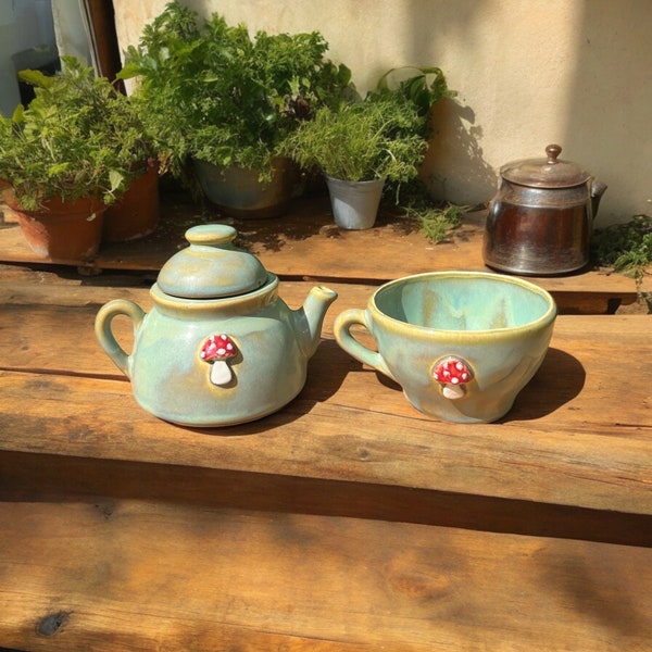 Cottage Tea Pot - Etsy