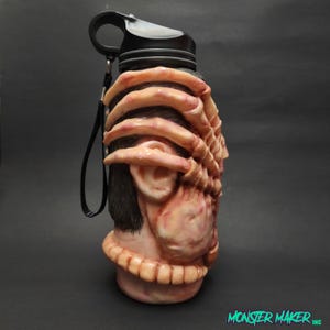 Alien Facehugger Beverage Bottle - Etsy