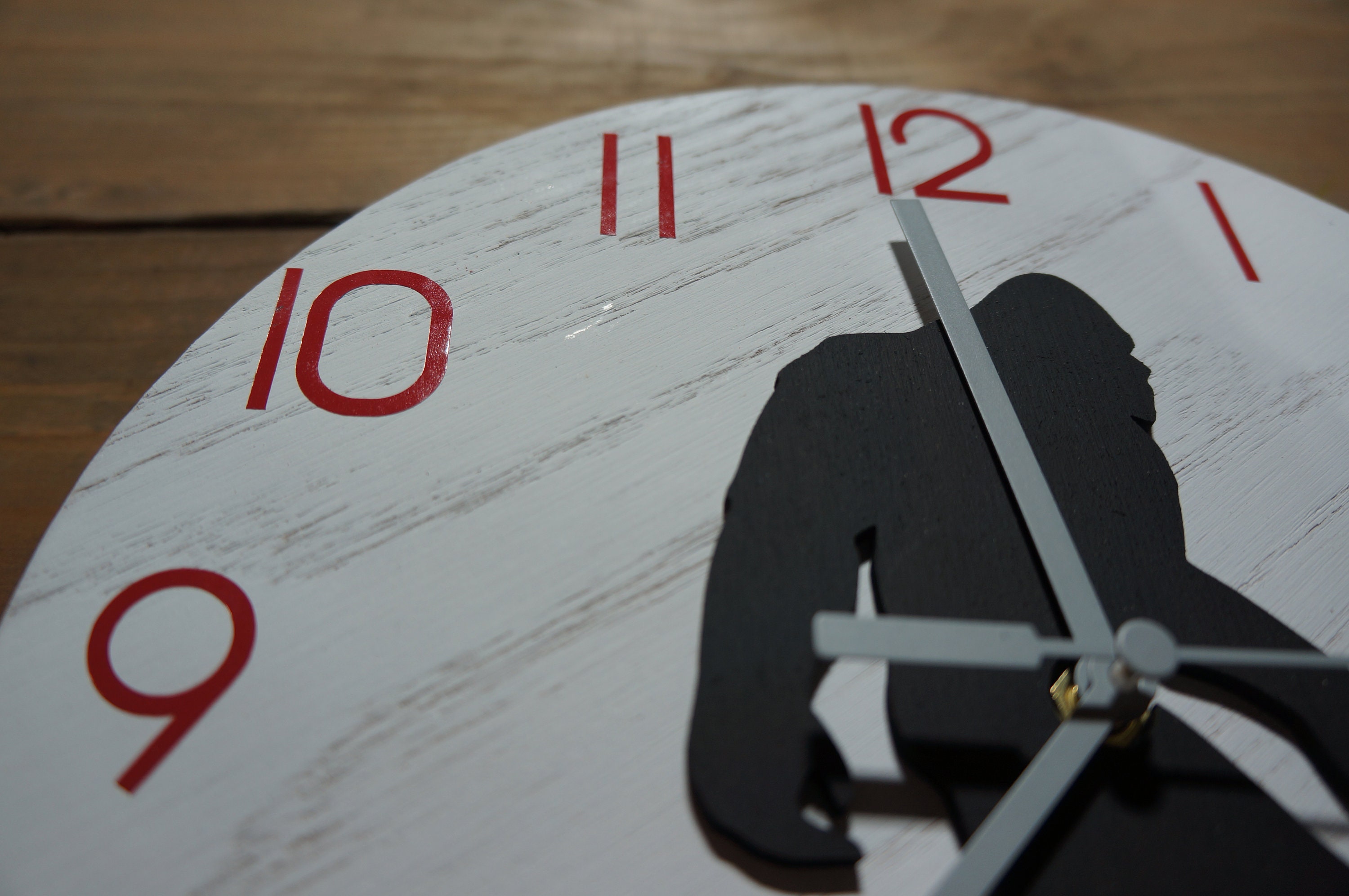 10” Sasquatch Bigfoot Clock - Etsy