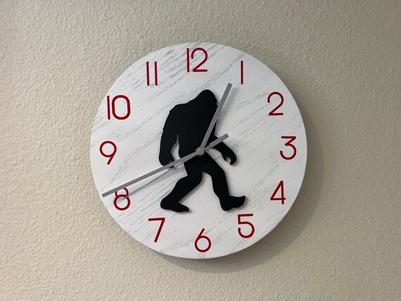 10 Sasquatch Bigfoot Clock - Etsy