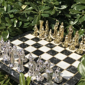 Spanish Chess Set W/ Board Historical Figures Marble Patterned Board ...