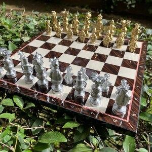 Futurama Chess Set: Handmade Wooden Board With 3D Cartoon Pieces - Etsy