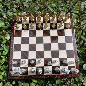 Futurama Chess Set: Handmade Wooden Board With 3D Cartoon Pieces - Etsy