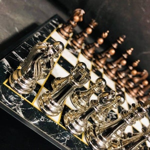Mini Chess Set W/ Handmade Chess Pieces With Board Wooden Chessboard ...