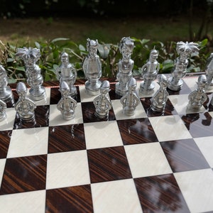 Futurama Chess Set: Handmade Wooden Board With 3D Cartoon Pieces - Etsy