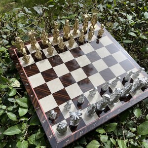 Futurama Chess Set: Handmade Wooden Board With 3D Cartoon Pieces - Etsy