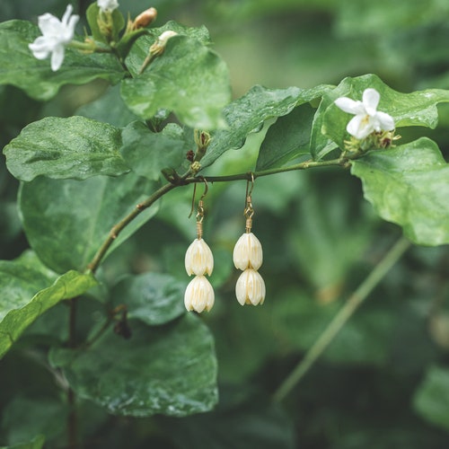 Large Pikake Earrings - Etsy