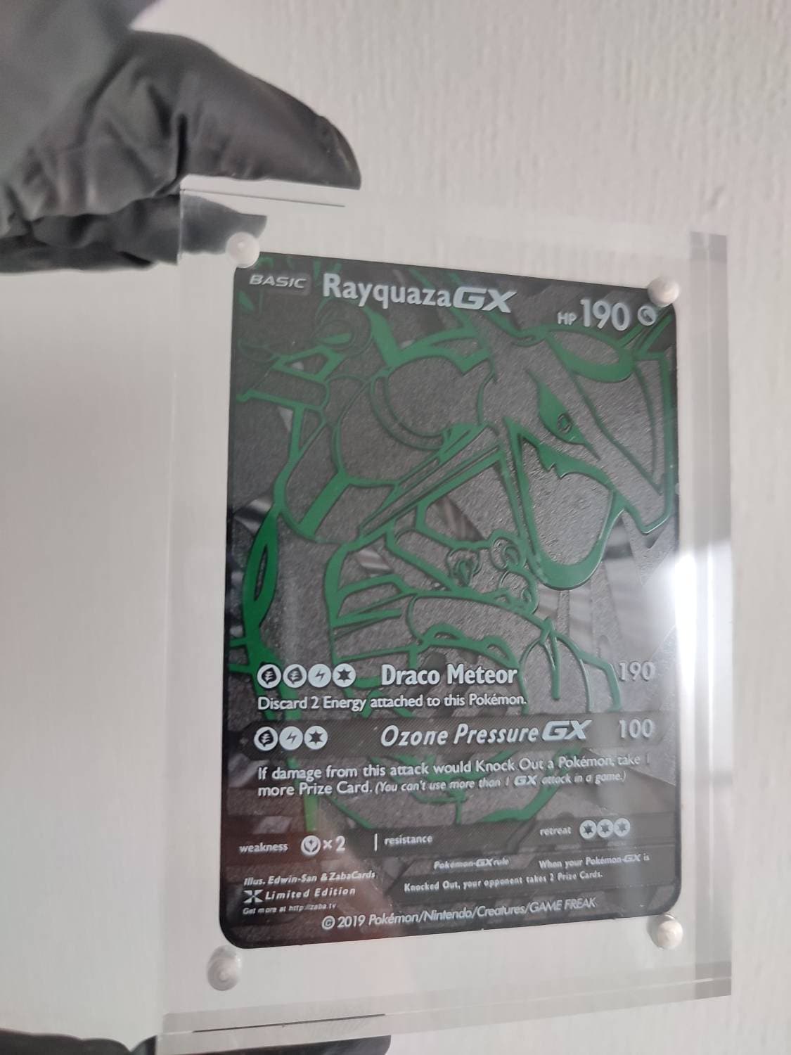 Pokémon Rayquaza Ex Tin