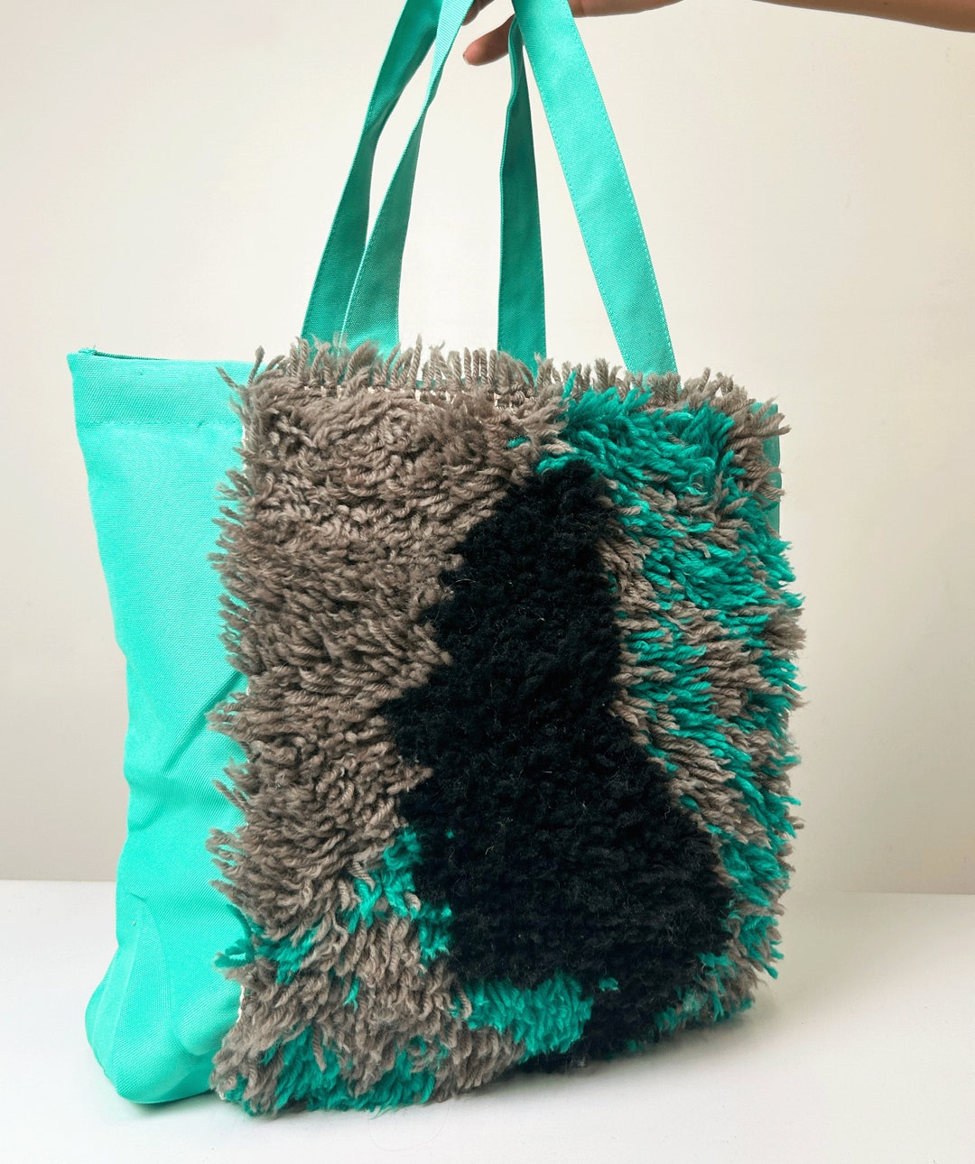 Silhouette - Shag Tote Bag - Latch Hook Art - Etsy