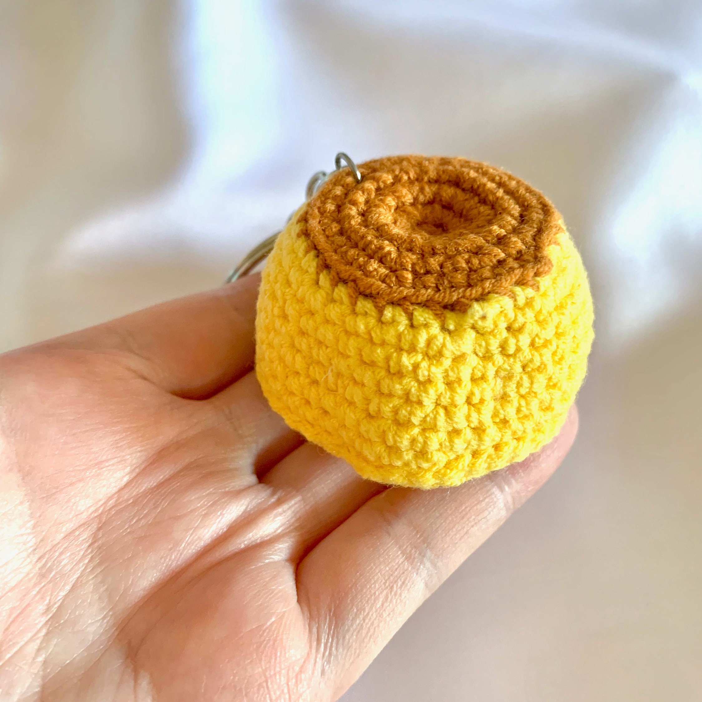 Handmade Custard Pudding Crochet Keychain, Flan Key Ring Amigurimi Accessory, Cute Miniature ...
