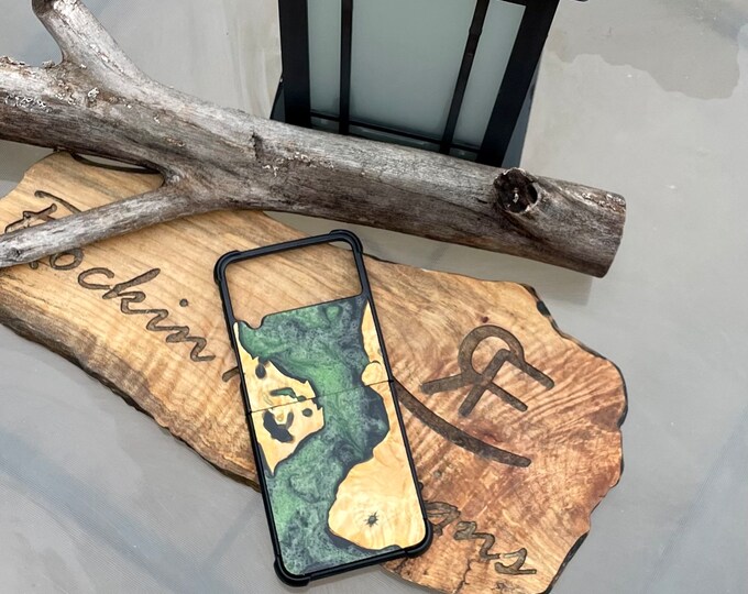 Samsung Galaxy Z Flip 4 Resin and Wood Live Edge Phone Case - Etsy