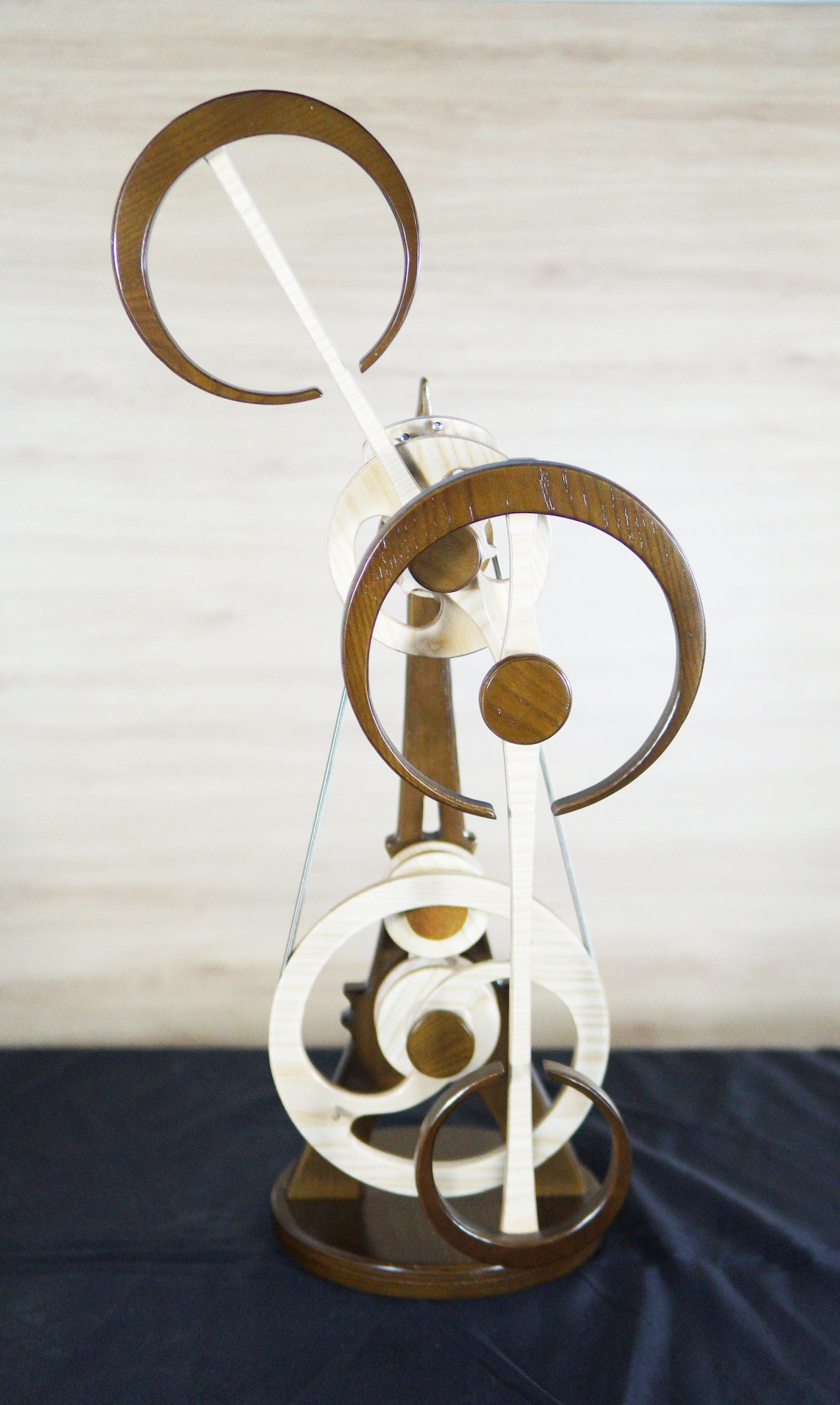 The Timeless Wooden Kinetic Sculpture - Wooden Art for Tabletop - Idea ...