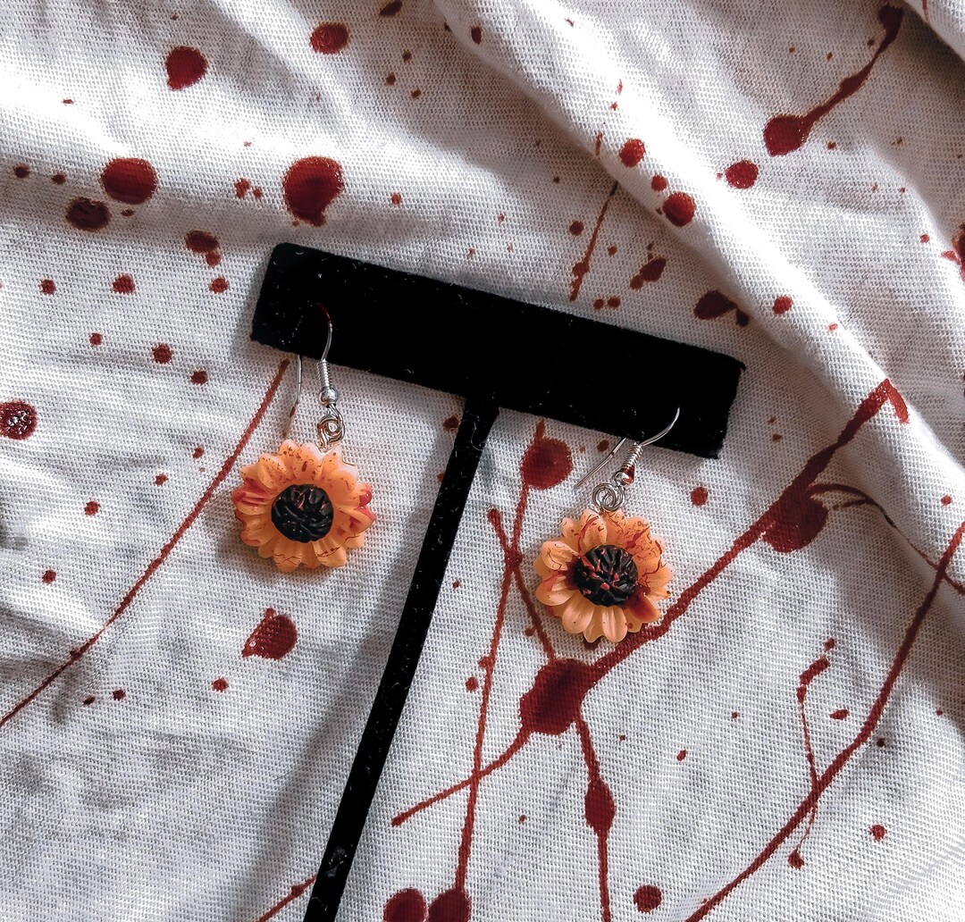 Terrifier Art the Clown Inspired Daisy Earrings Horror Halloween Flower ...