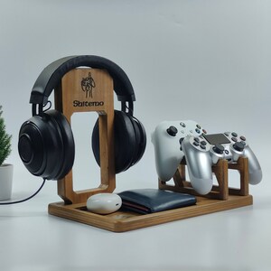 Personalized Controller & Headphone Stand: Organic Wood Gamer Gift - Etsy