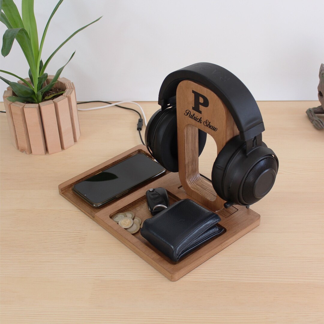 Personalized Wooden Headphone Stand for Boyfriend, Christmas Gifts ...
