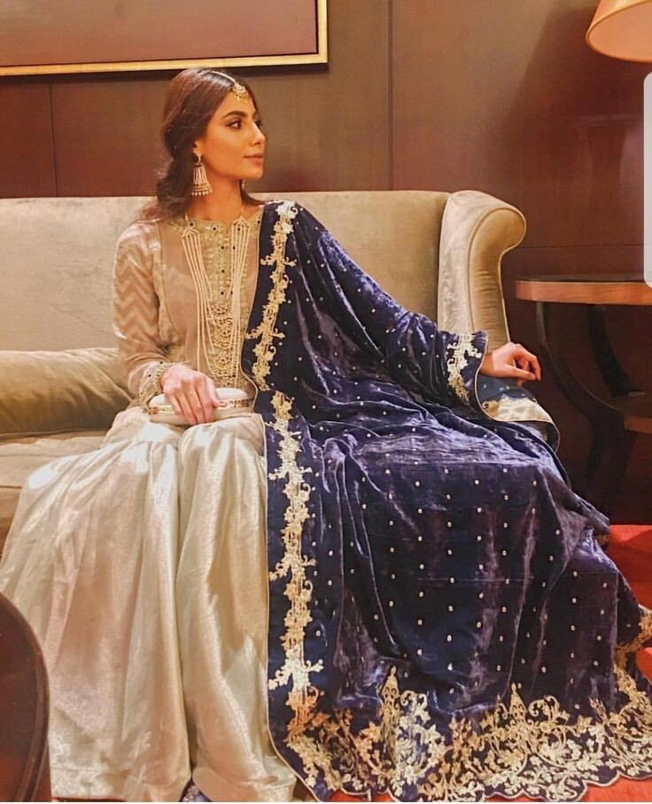 Timeless Elegance: Pure Tissue Gharara Set With Velvet Shawl Dupatta ...