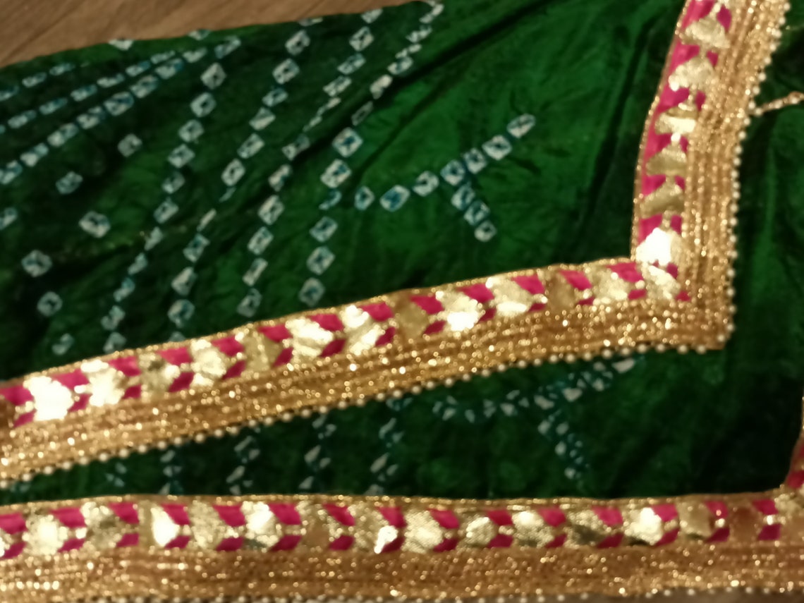 Beautiful Green Chuni Bandhani Dupatta With Four Side Lace Border - Etsy